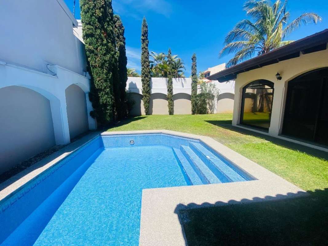 Alquiler De Casas En San Rafael ESCAZU AMPLIA CASA DE LUJO 7