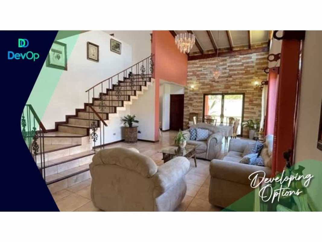 Venta de casa 3 hab amplia, Mercedes Sur Heredia | 3 Recamaras por ...