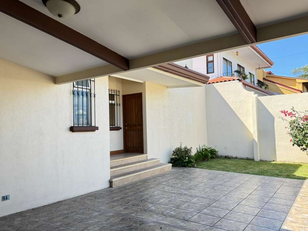 Alquiler de Casas en La Asunción | Bosques de Doña Rosa, linda-fina ...