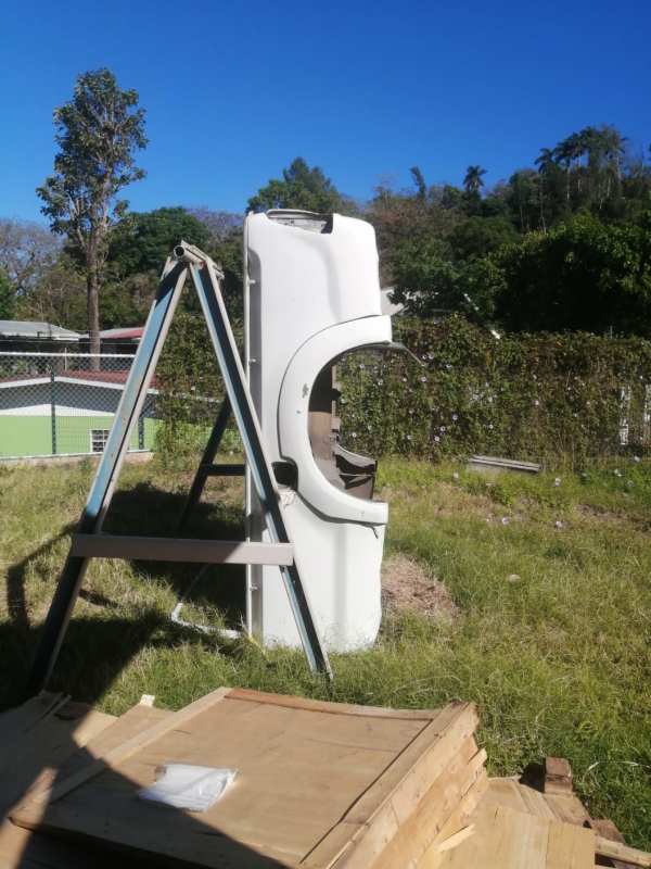 Batea larga para Hilux - Costa Rica