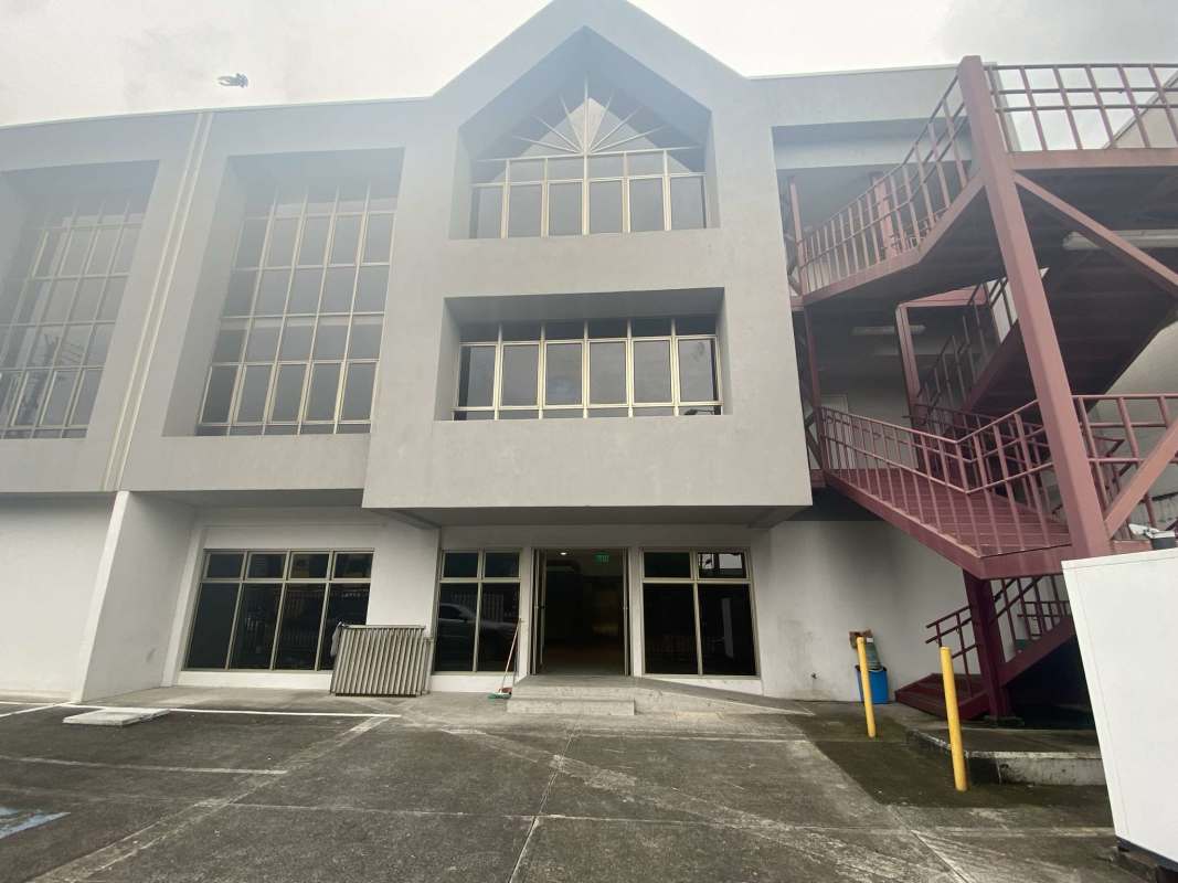 Alquiler Edificio 1,500 m², 4 Pisos, 18 Oficinas en La Sabana, San José | Espacios por USD 21000 ...