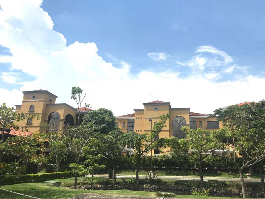 OFICINA EJECUTIVA EN FORUM I LINDORA | 18 Espacios por USD 9666.00 en ...