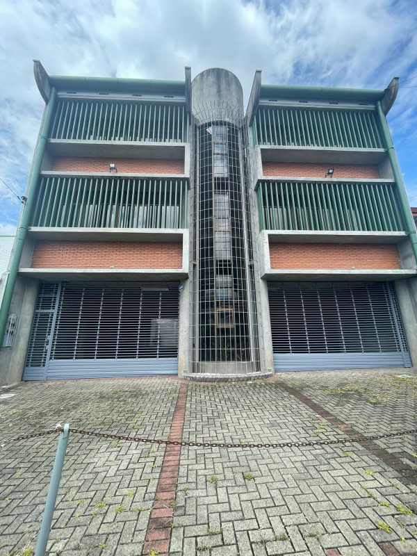 Venta o Alquiler de edificio de 3 pisos en Curridabat, El Prado | 15 ...