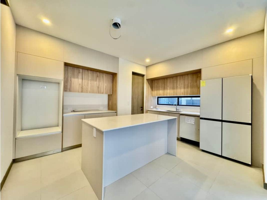 Alquiler de Casas en Santa Ana | Casa en condominio en Lindora 3 Recamaras por USD 4500.00