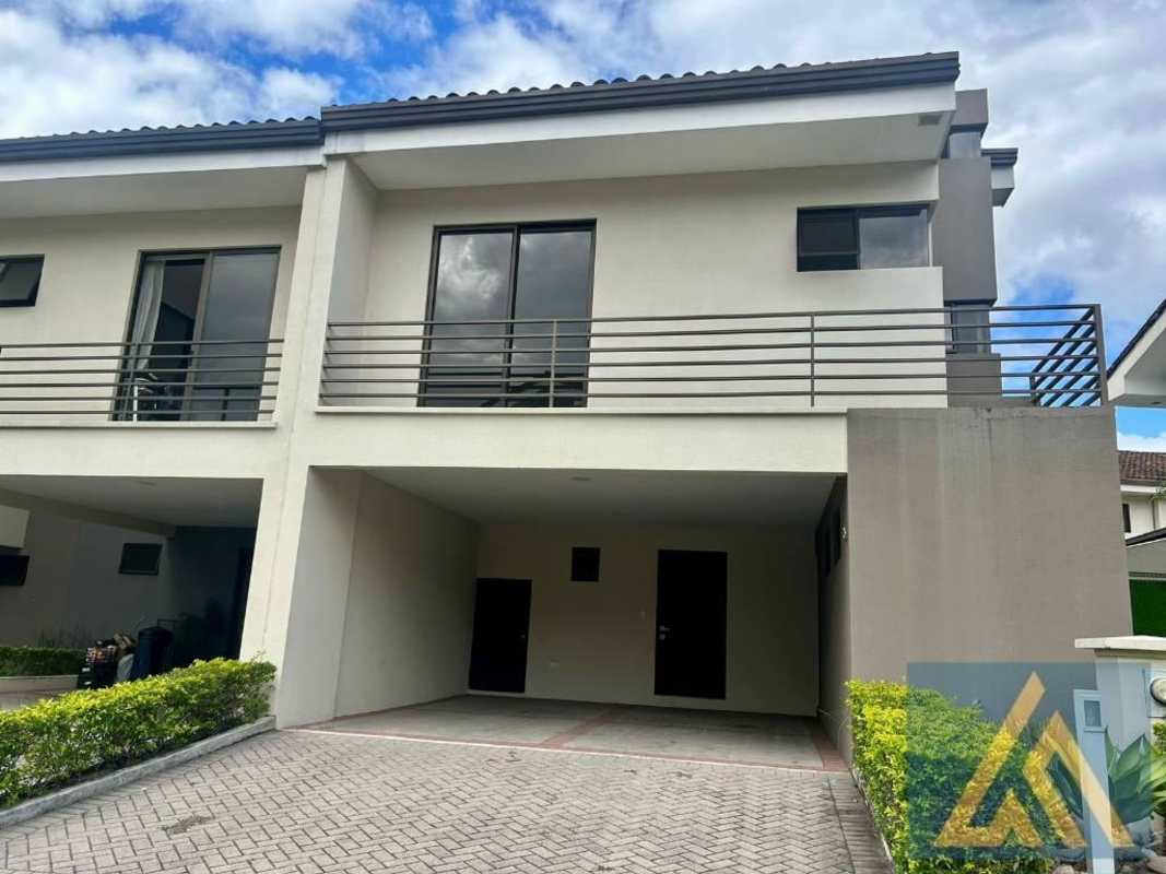 Alquiler de Casas en Brasil | Alquilo casa en Condominio Parques del ...