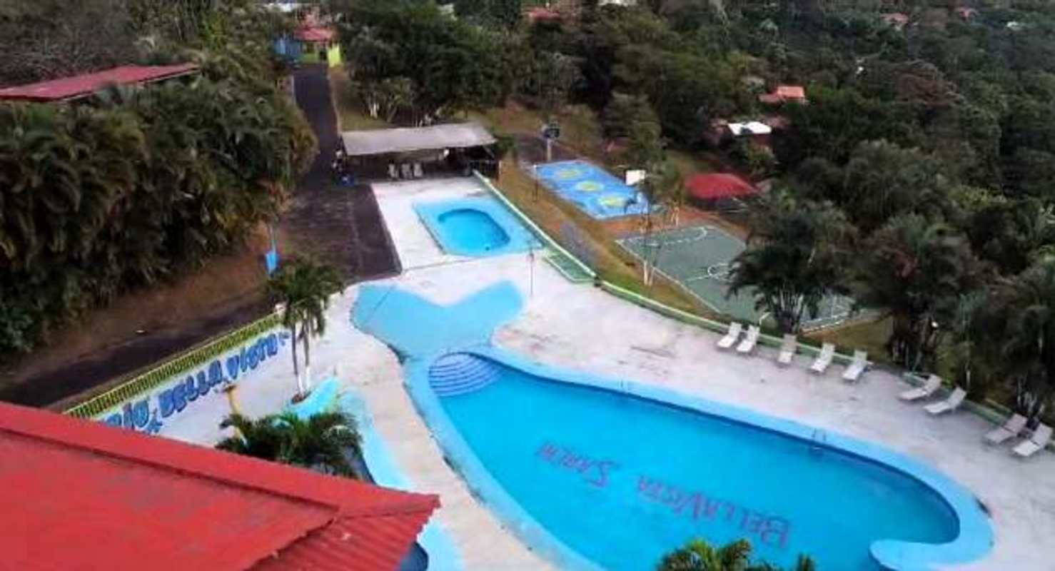 Venta Centro Recreativo, Restaurante y Piscinas en Sarchí. 9772 m2 ...