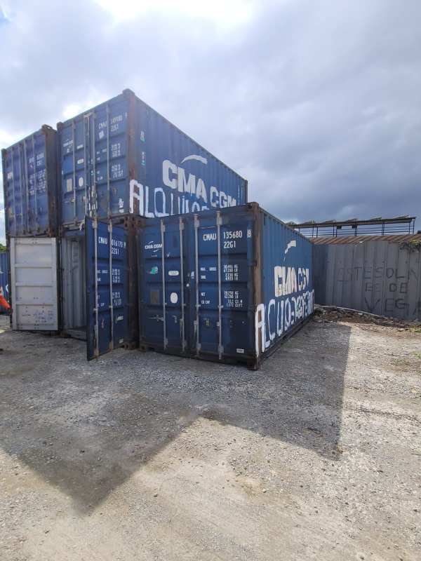 Heavy Equipment | Containers 20 foot Opportunity 125,000 RD$ - Dominican