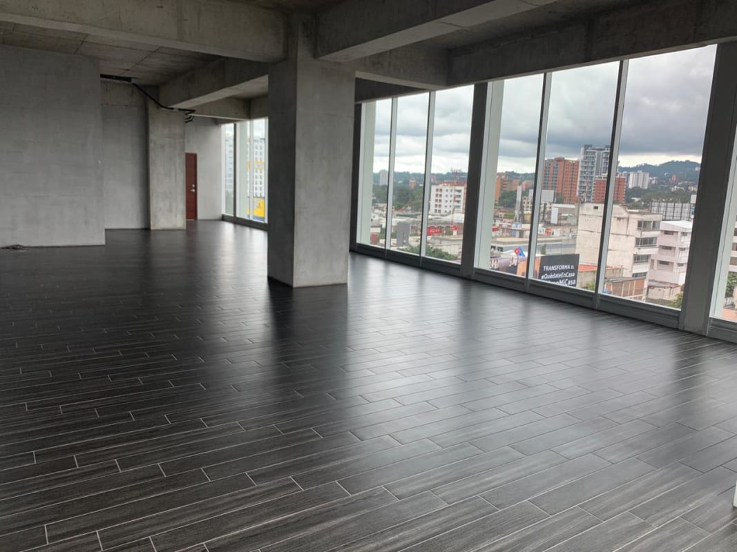 Se vende increíble oficina en edificio Zenit, zona 10. | Espacio, 320000.00 en Zona 10