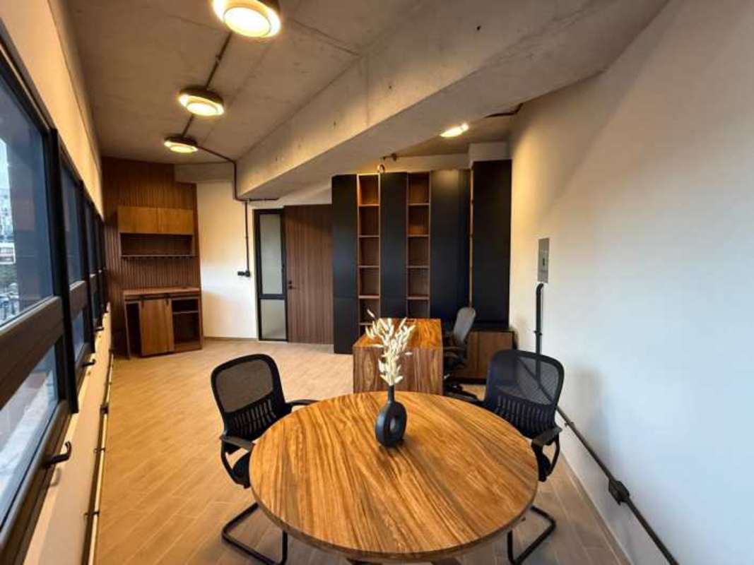 Oficina amuebla en alquiler en zona 4 Edificio Séptimo | 1 Espacios por USD 1000.00 en Guatemala ...