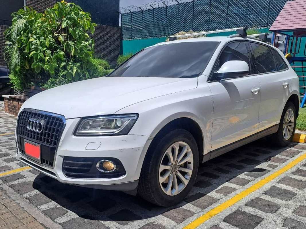 Audi Q5 2014 81000 km Gasolina Automática en Zona 16 | 2014 AUDI Q5 QUATTRO TFSi 2.0L TURBO AGENCIA