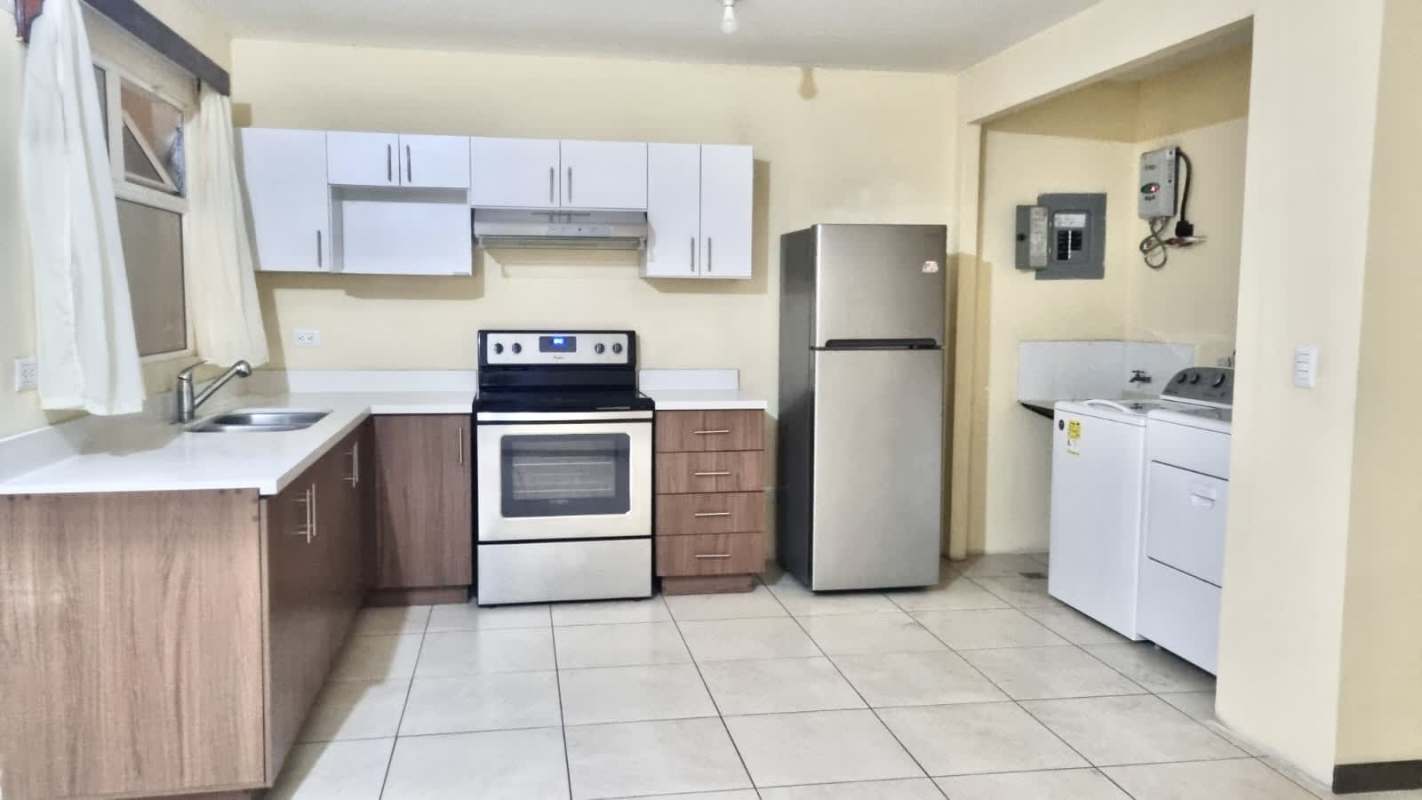 Alquiler de Apartamentos en Zona 11 | Zona 11 • Apartamento en renta • Edificio Santa María de ...