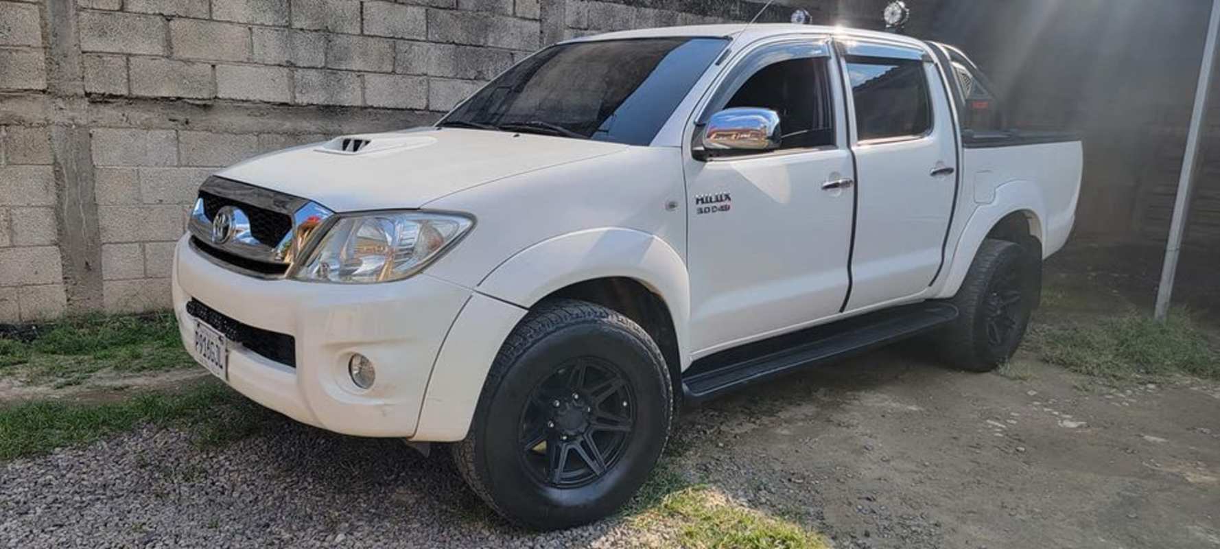 Toyota Hilux 2010 185188 km Diesel Manual en Guatemala City | Toyota Hilux