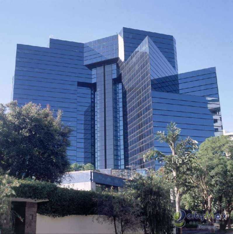 Oficina en Renta en Edificio Corporativo de Zona 10 | 1 Espacios por ...
