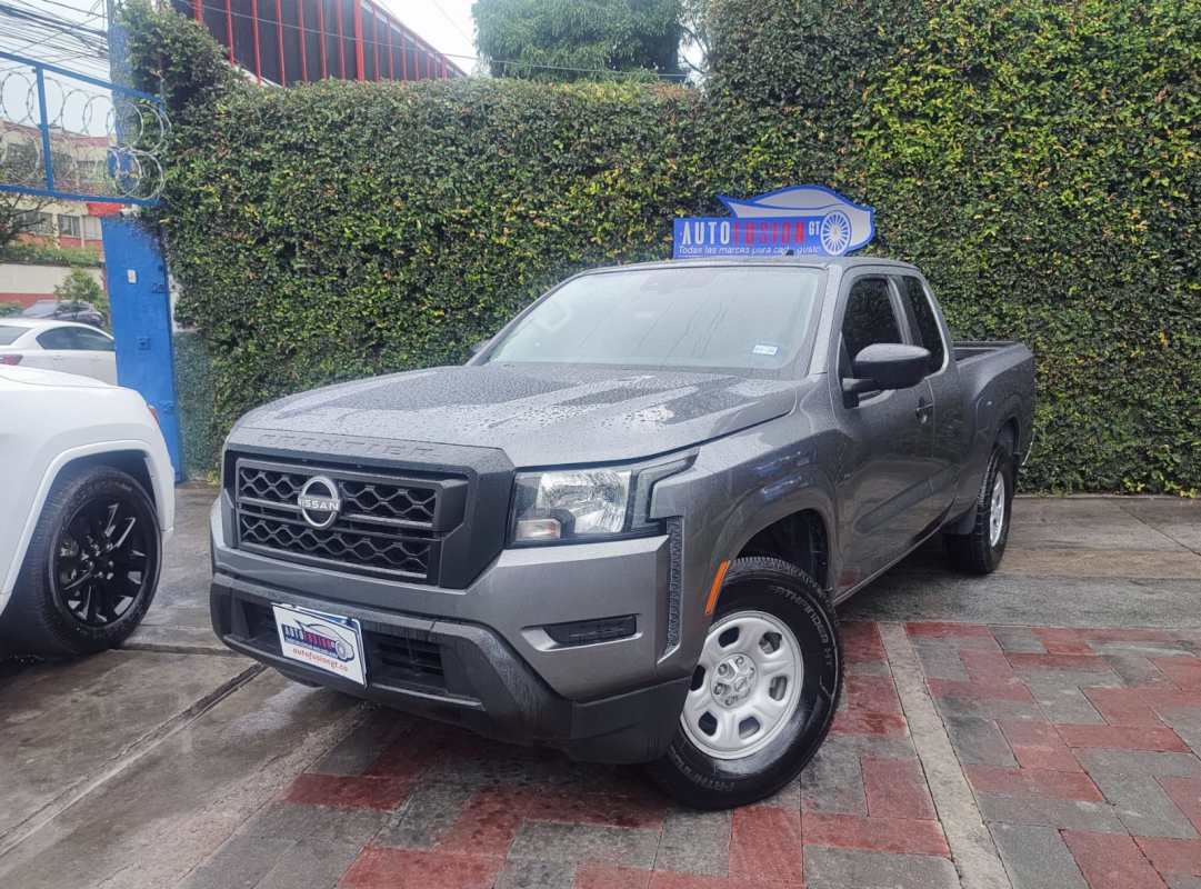 Nissan Frontier 2023 16947 km Gasoline Automatic in Zona 9 | Nissan ...