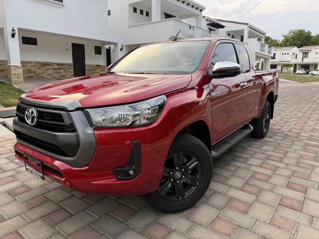 Toyota Hilux 2025 125 km Diesel Manual en Santo Domingo | Toyota Hilux ExtraCab año 2026 nueva