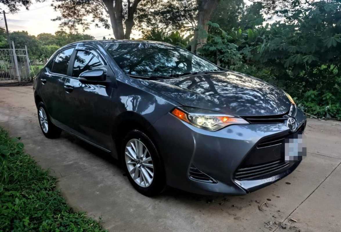 Toyota Corolla 2018 69000 km Gasolina Manual en Managua | Toyota ...
