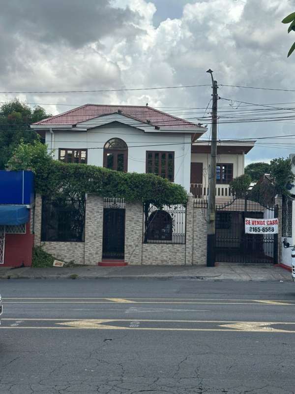 Casa en venta | 5 Recamaras por 160000.00 en Ciudad Managua