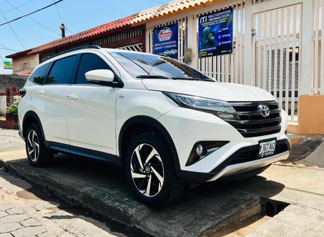 Toyota Rush 2025 2000 km Gasolina Automática en Ciudad Managua | RENTA ...
