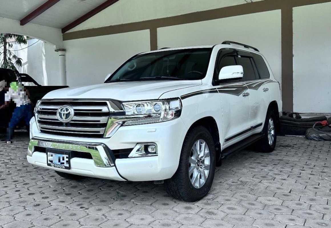 Toyota Land Cruiser 2018 41000 km Diesel Automatic in Carretera a ...