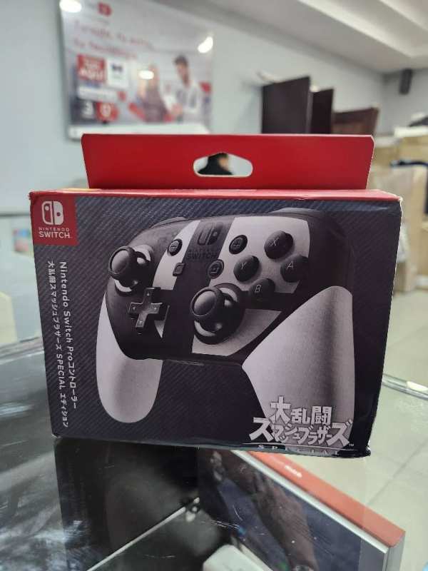 Nintendo Switch- mando pro edición especial Super Smash Bros. | Altamira