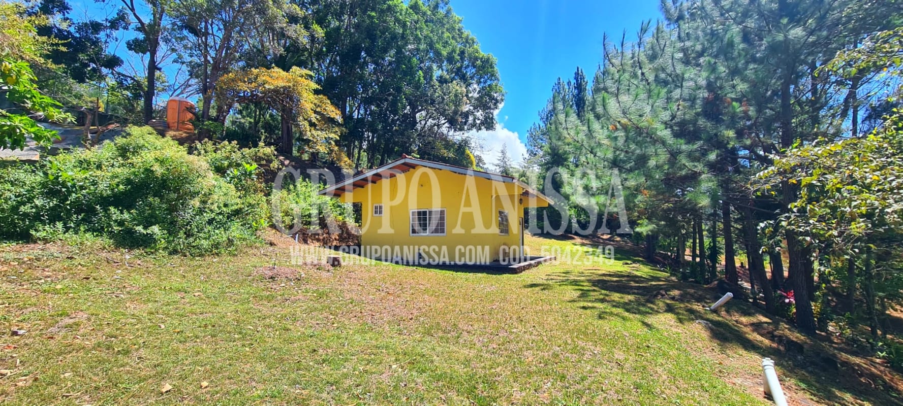 Houses in Altos del María | For Sale | Oportunidad! Se Vende Hermosa ...