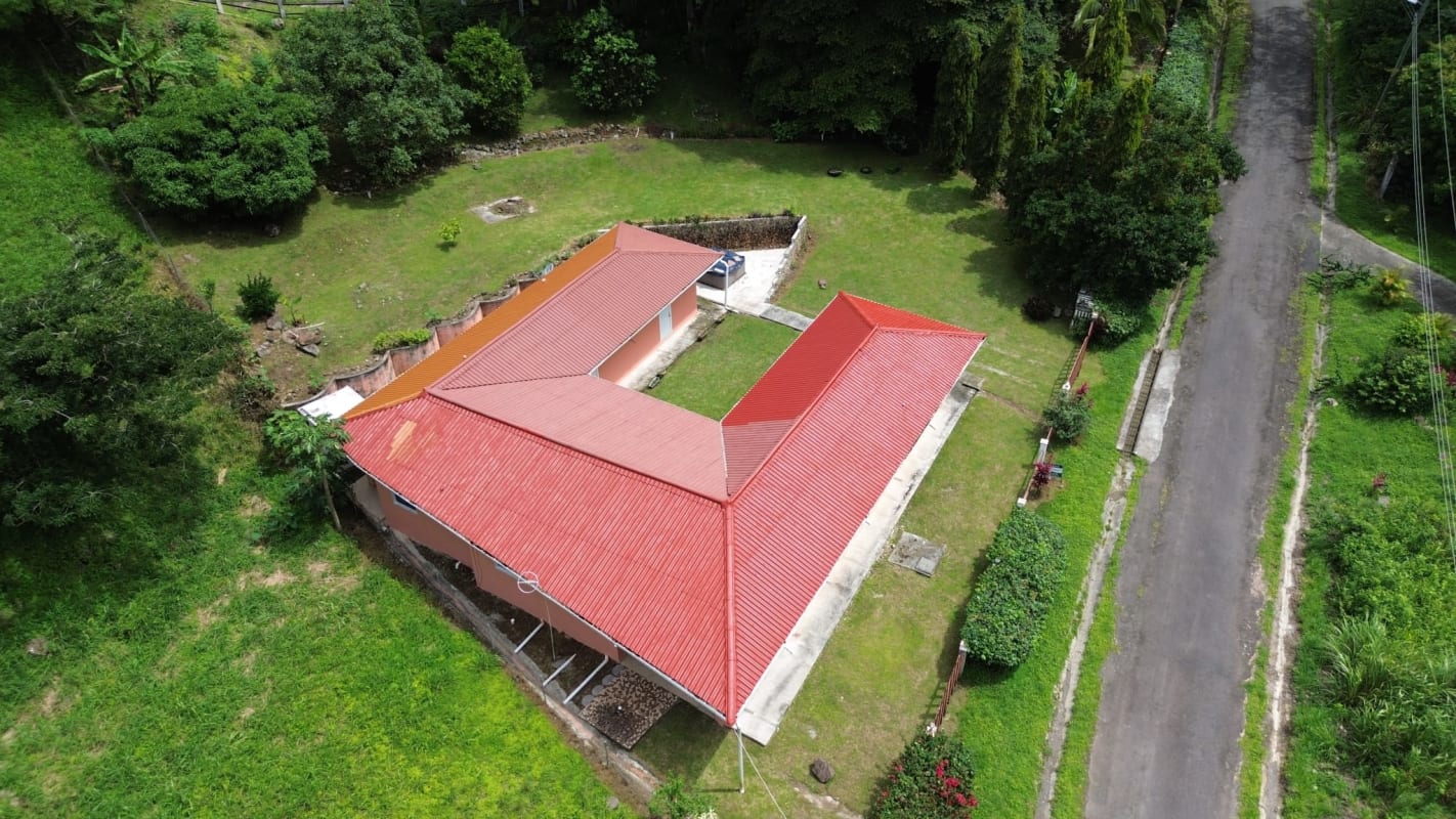 Vive en la montaña de Altos de Maria a solo 30 minutos de la playa! | 5 ...