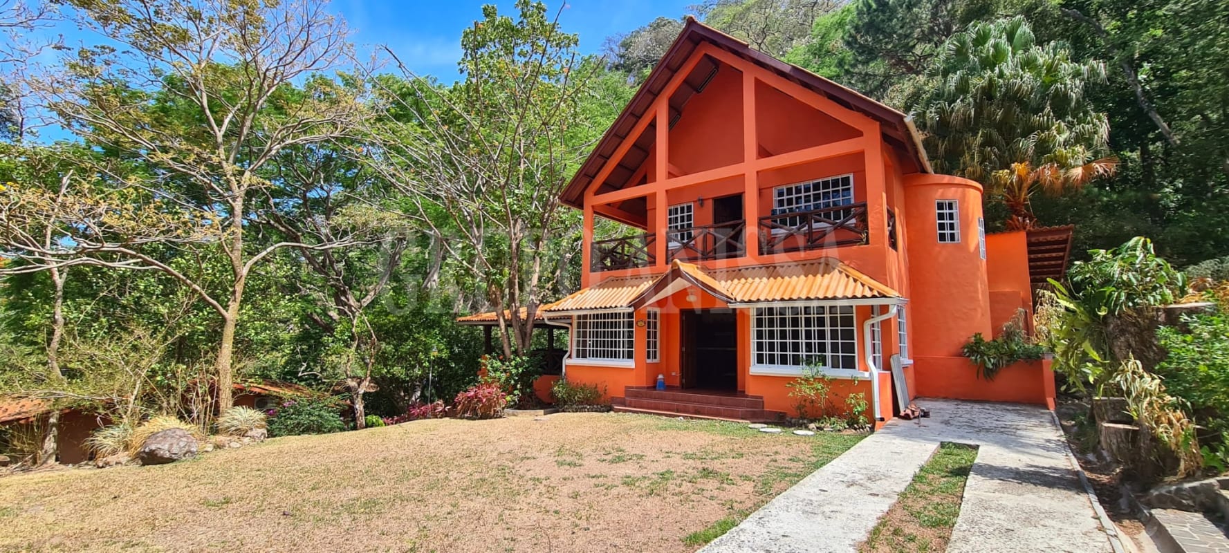 Houses in Altos del María | For Sale | Opportunity! Beautiful House in ...