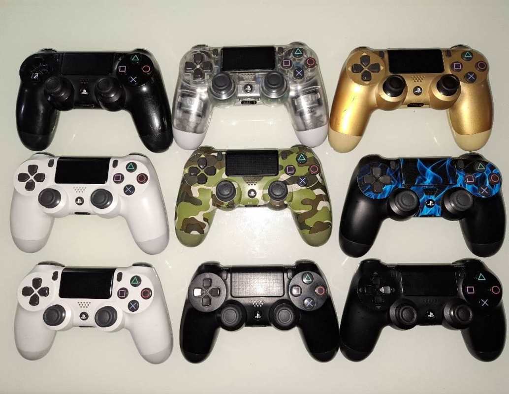 Controles de ps4 100% originales | Vía Argentina