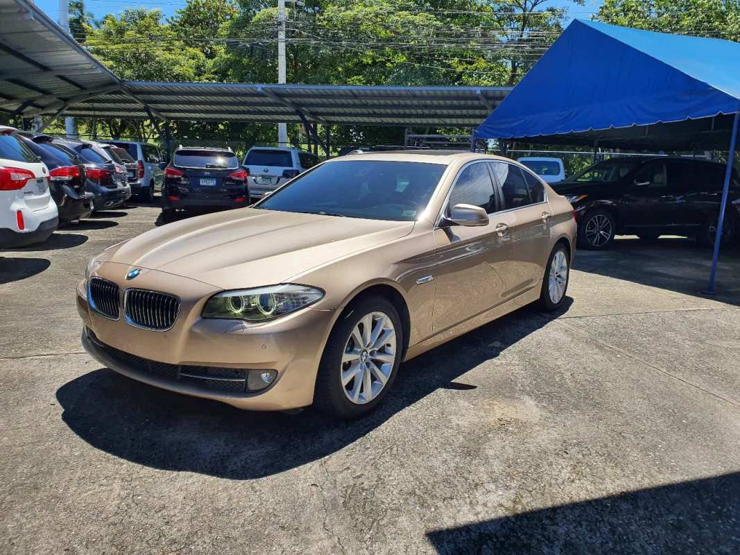 BMW 528 2011 60198 km Gasoline Automatic in Parque Lefevre | BMW 528I 2011