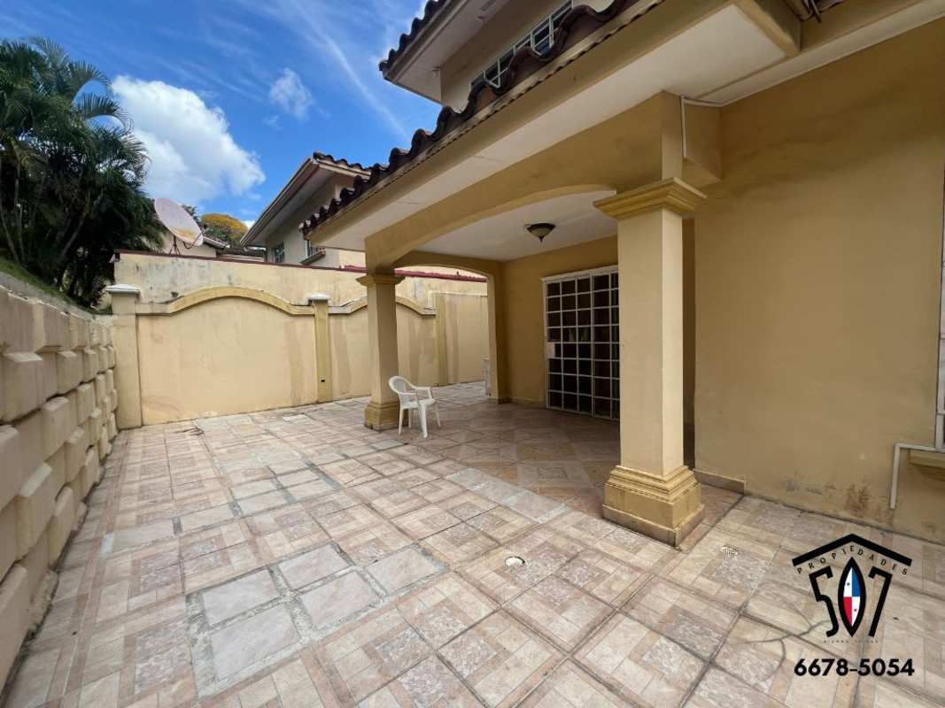 SE VENDE CASA EN GOLDEN SPRINGS | CONDADO DEL REY | 4 Recamaras por ...