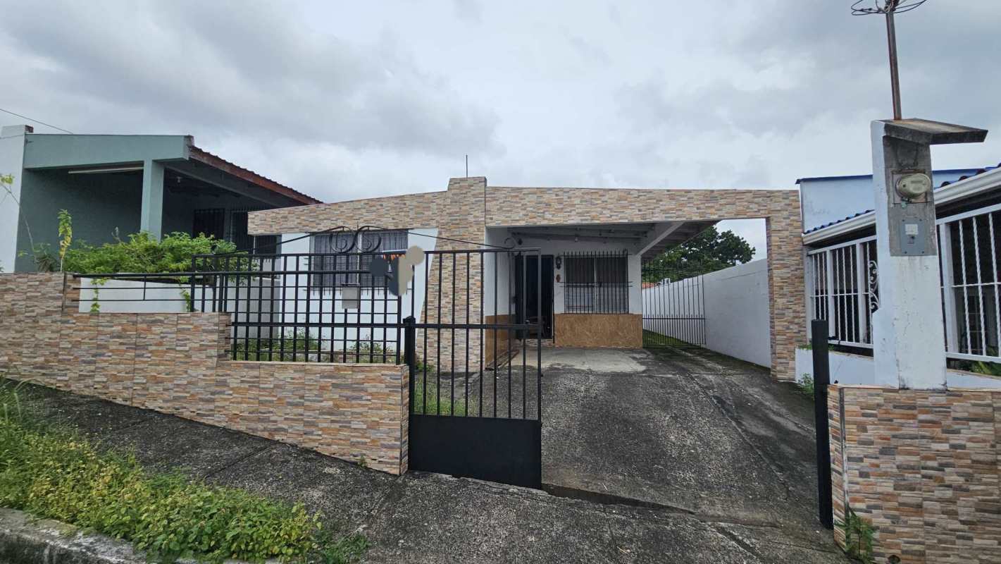 VENTA DE CASA EN DORASOL | 3 Recamaras por 122000.00 en Dorasol