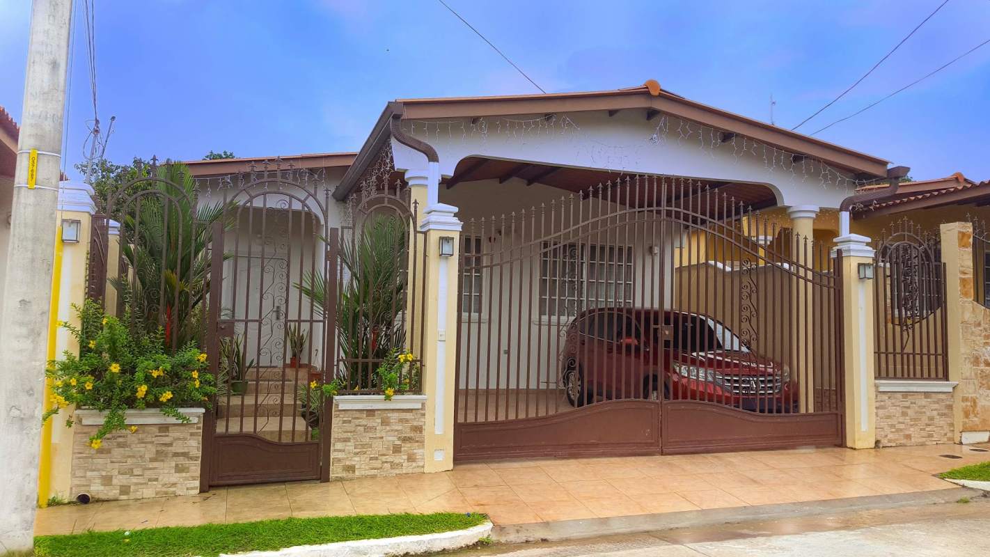 Alquiler de Casas en Brisas del Golf | Se Alquila Hermosa Casa en Brisas del Golf 3 Recamaras ...