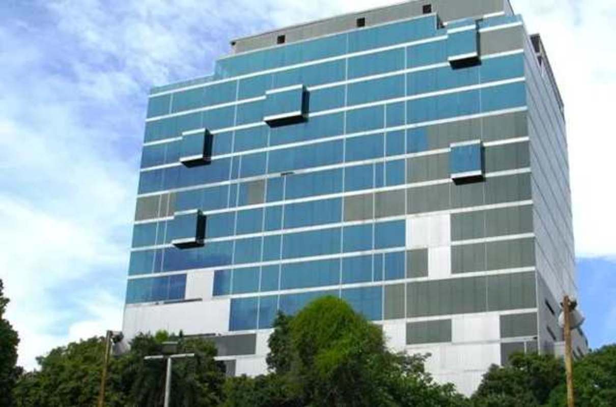 Se alquila cómoda oficina de 170 metros en el edificio office One en Obarrio | 3 Espacios por ...