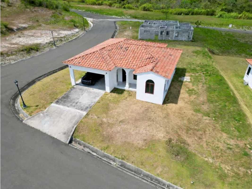 Venta de Terreno de 903 mts con Casa en San Carlos/ Hacienda Pacifica | 3 Recamaras por 200000. ...