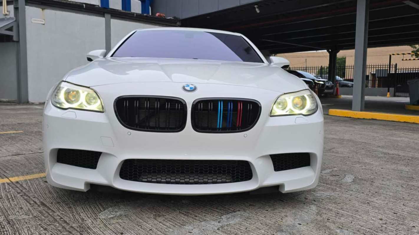 BMW M5 2013 27000 km Gasolina Automática en Costa del Este | BMW M5 DEL 2013 BAJO KILOMETRAJE