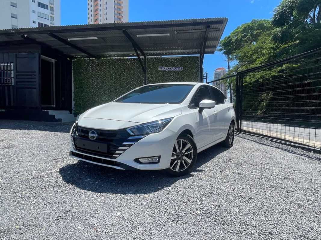 Nissan Versa 2024 13000 km Gasoline Automatic in Province of Panama ...