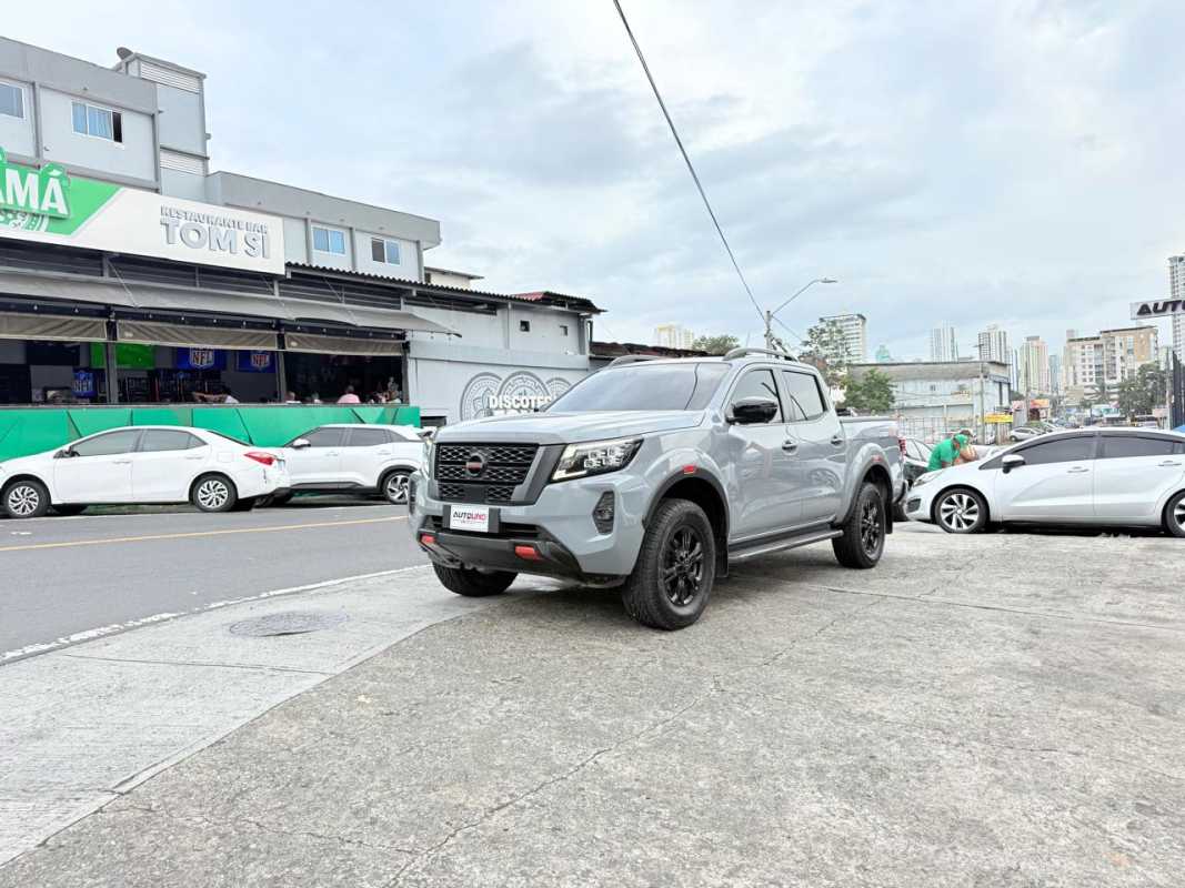 Nissan NP300 2022 113000 km Diesel Automática en Vía Transístmica ...