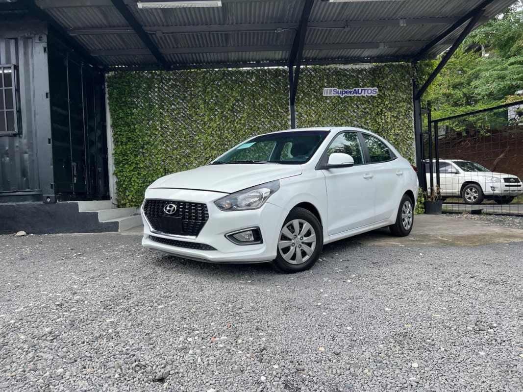 Hyundai Verna 2022 5773 km Gasolina Automática en Panamá Provincia ...
