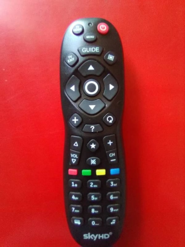 TV, Dvd & Cd | Control de caja SKY hd - El Salvador