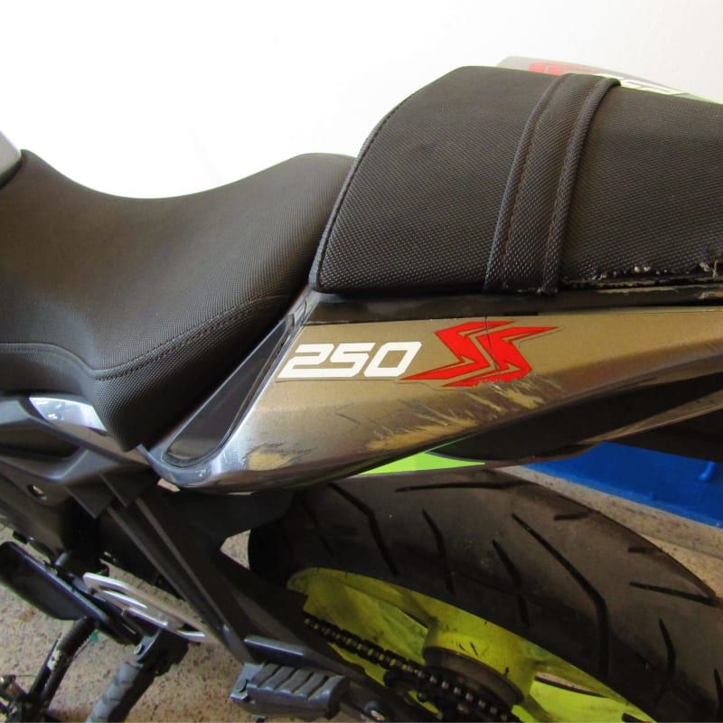 Um XTREET 250 SS 2023 en San Salvador | XTREET 250 SS