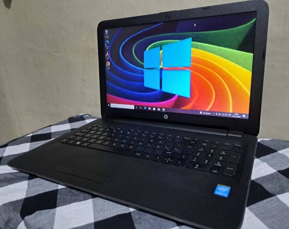 VENDO LAPTOP SLIM HP 15 iCORE 3 8GB RAM Y 500GB DISCO NÍTIDA | San Salvador