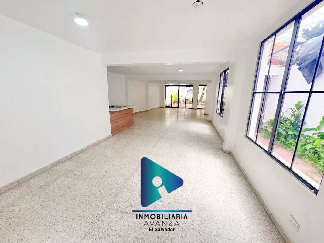 SAN BENITO| OFICINA CON 7 PARQUEOS PRIVADOS | Espacios por USD 2800.00 ...