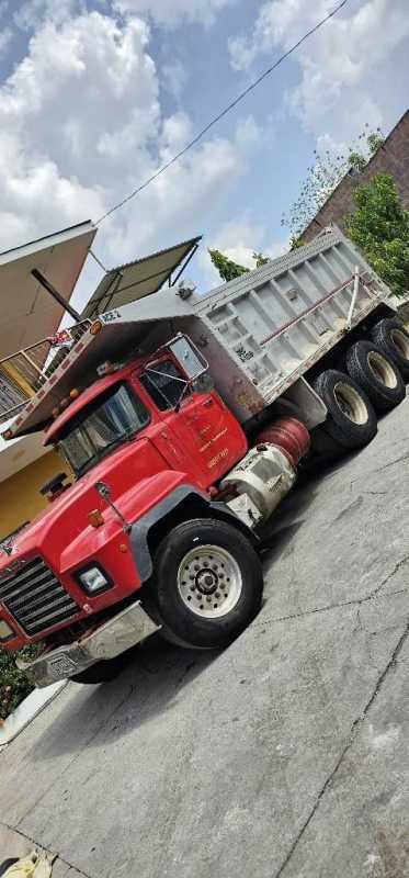 Mack . El Salvador 1997 | VOLQUETE MACK 97 ESTÁNDAR DE 13 VELOCIDADES