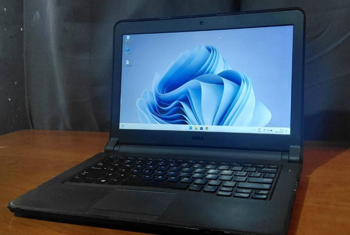 Hardware and Notebooks | VENDO LAPTOP SLIM DELL LATITUDE 4GB RAM Y ...