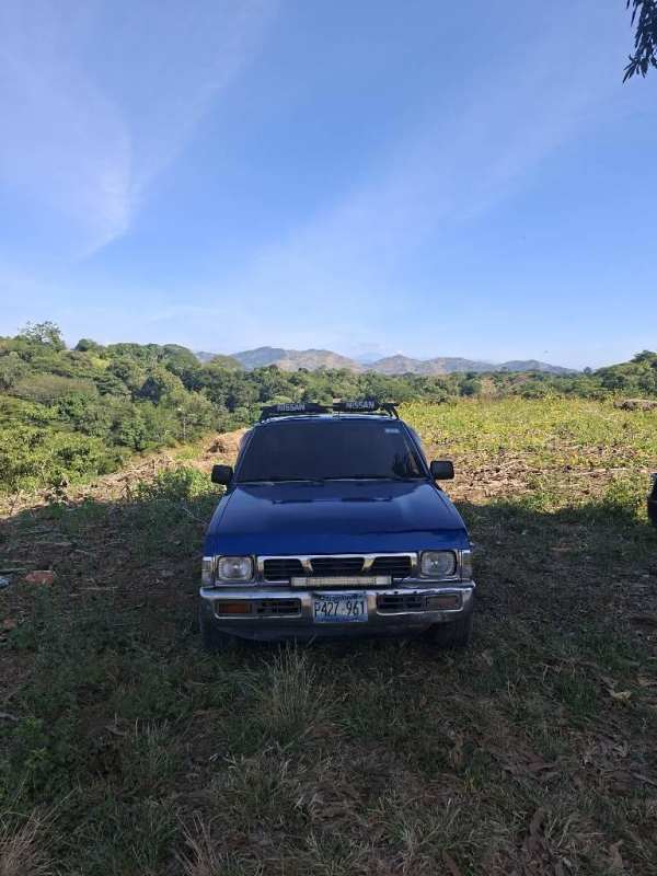 Nissan Hardbody 1986 251798 km Gasoline Manual in Santa Ana | Vendo ...